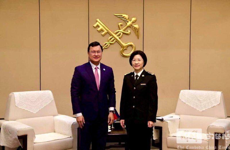 រដ្ឋមន្ត្រីក្រសួងកសិកម្មកម្ពុជា ស្កាត់ជួបគ្នាជាមួយរដ្ឋមន្ត្រីគយចិន ...